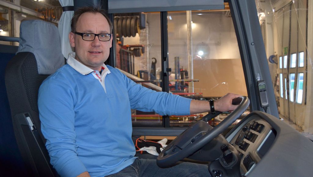 Från nyckelmekaniker till bussäljare